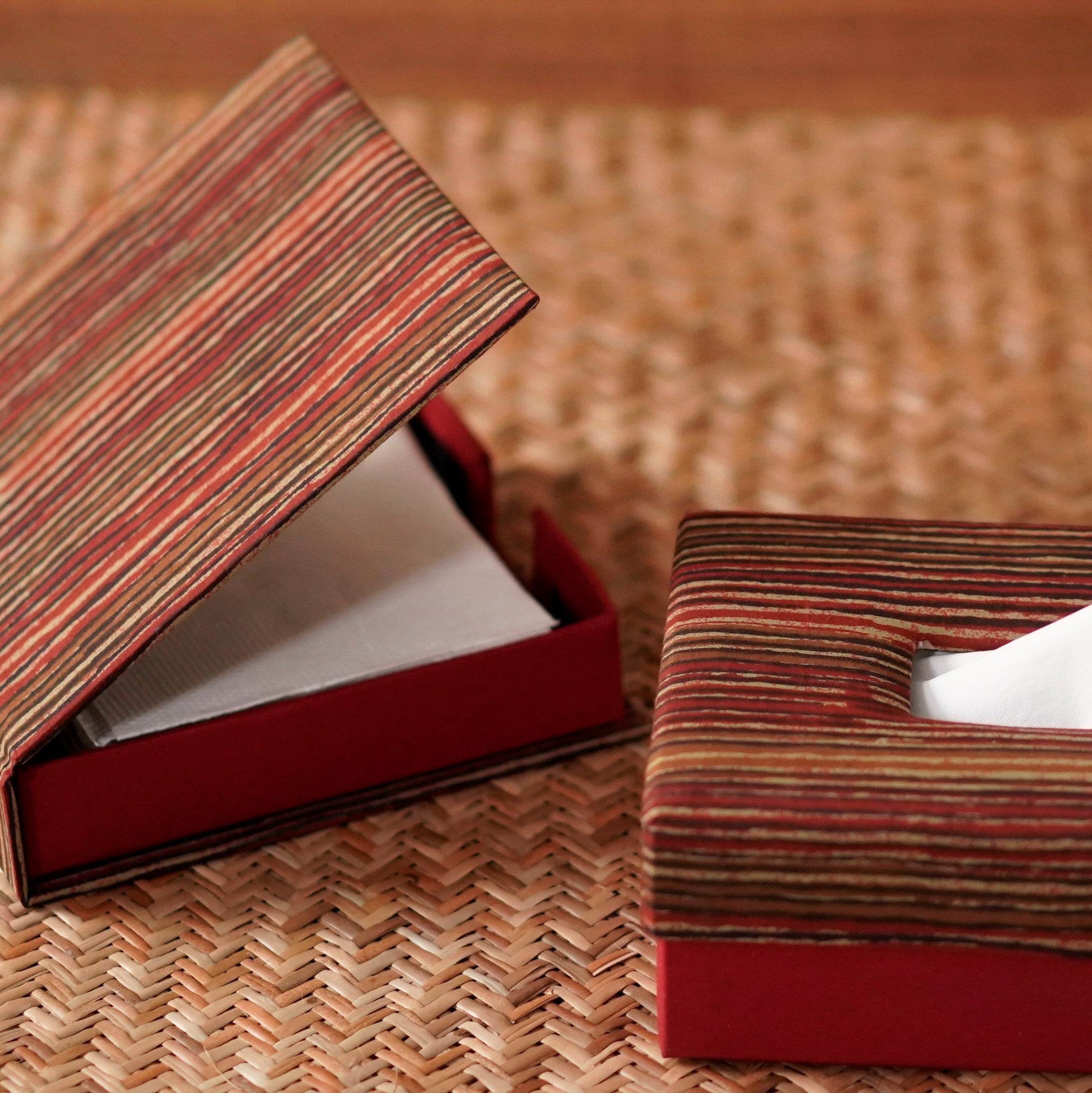 DWAKI TISSUE & NAPKIN HOLDER SET – Courtyard Retail Pvt. Ltd