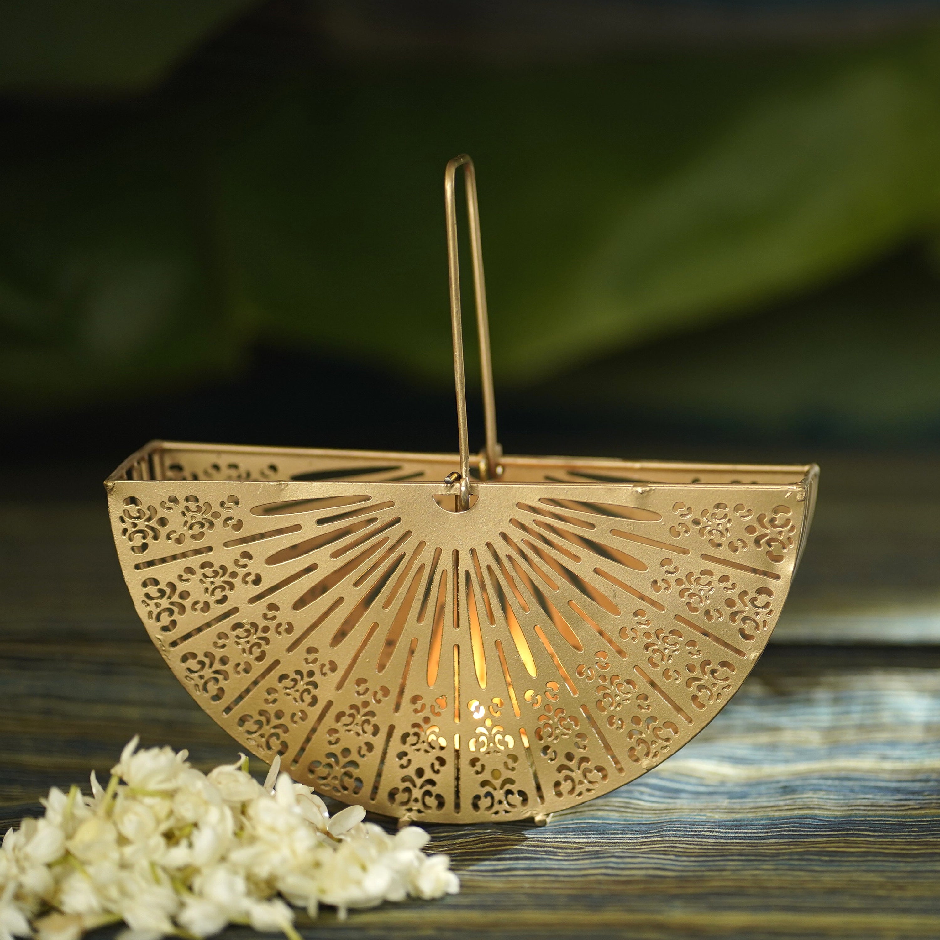 GANDHARA LANTERN – Courtyard Retail Pvt. Ltd